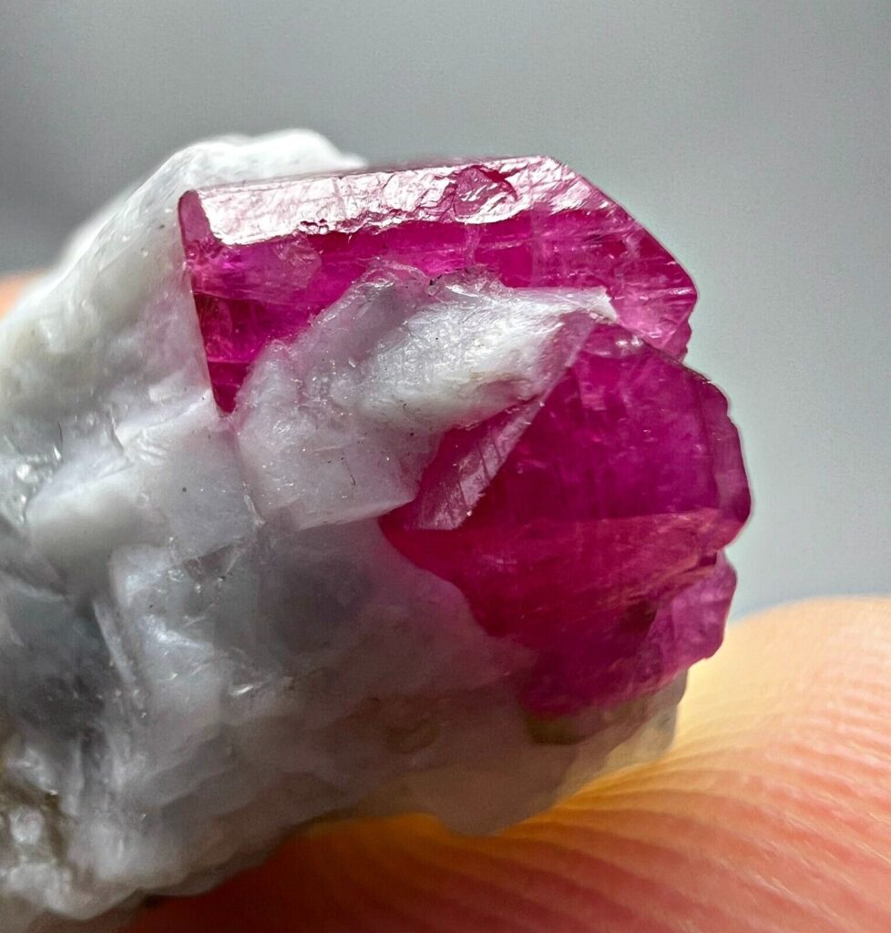 20 CT (5 GM) Full Terminated Top Red Ruby Crystal on Calcite Matrix - EZ-Fresh Online Shop