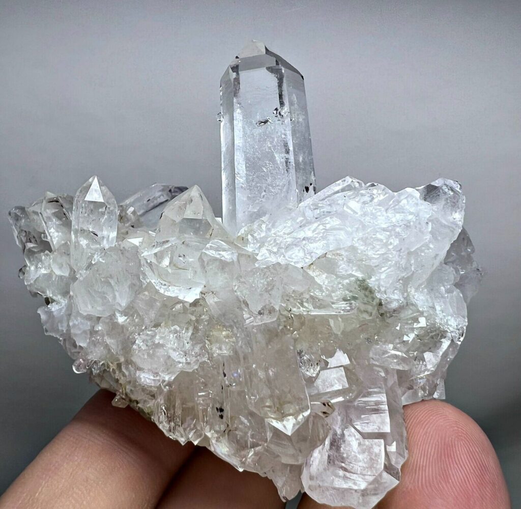 101 GM Full Terminated Quartz Crystals Cluster on Matrix – EZ-Fresh ...